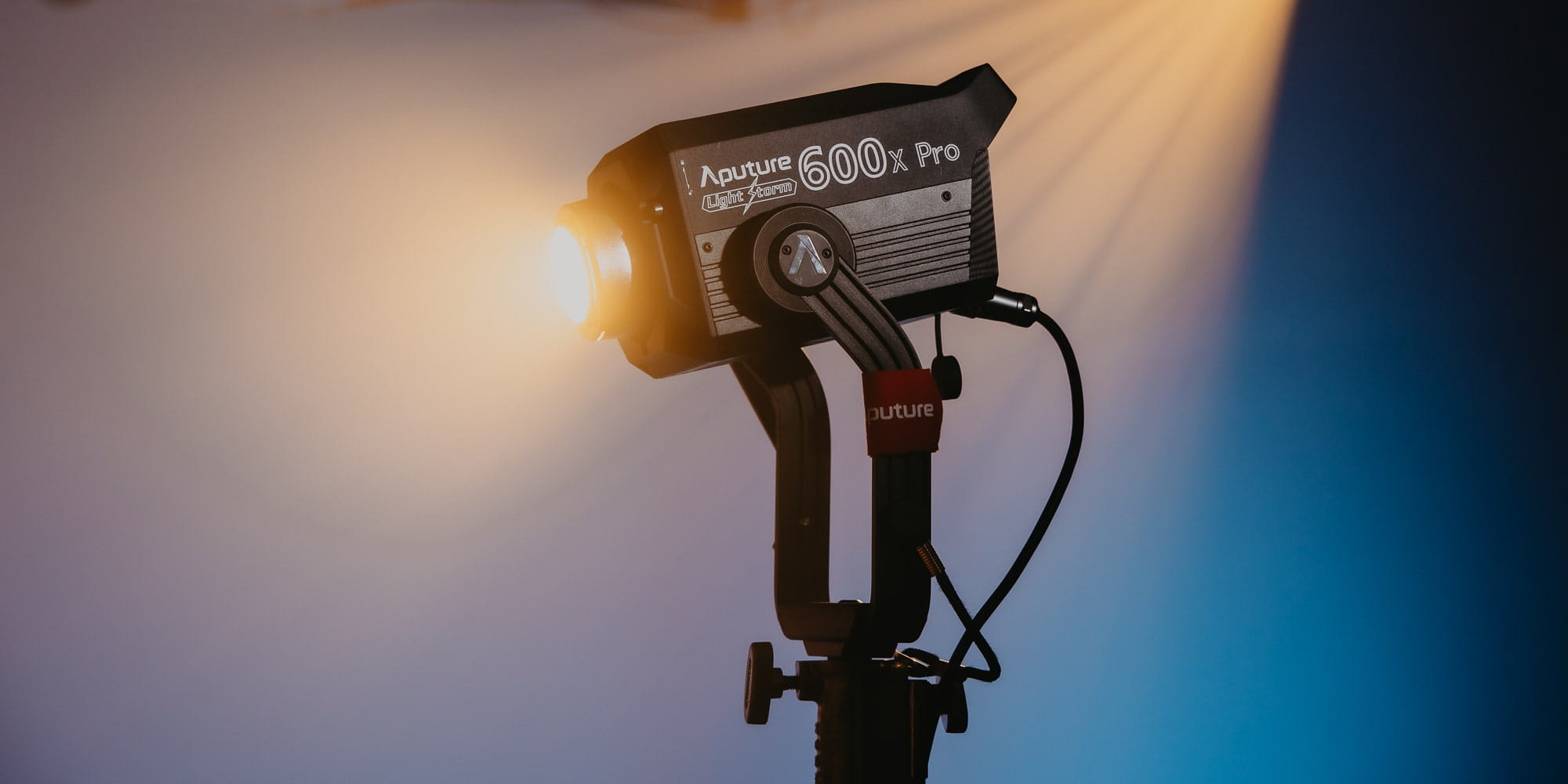 Lampa LED Aputure Light Storm LS 600x Pro - V-mount - fotoforma.pl
